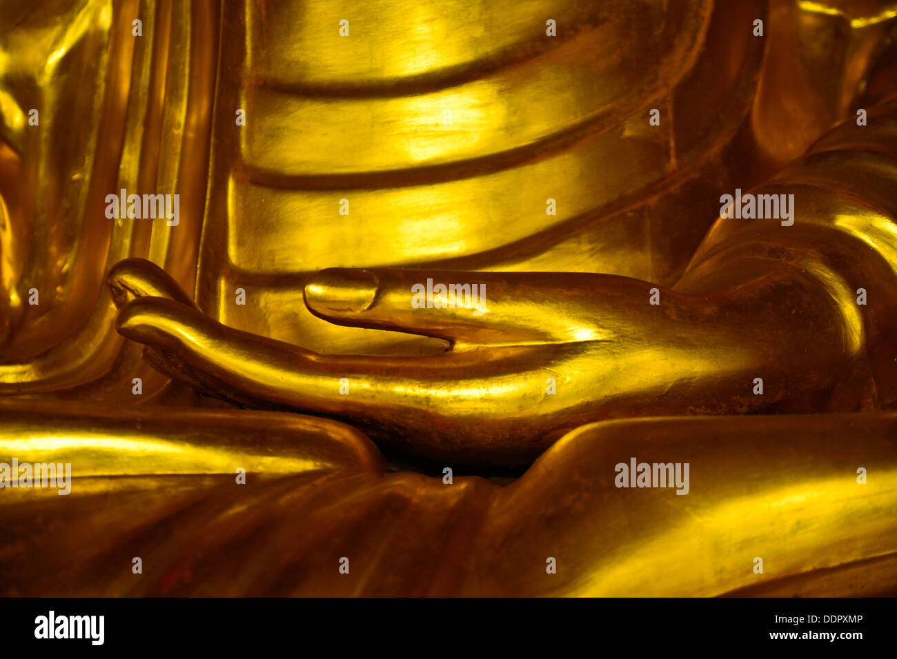 Golden hand temple hi-res stock photography and images - Alamy