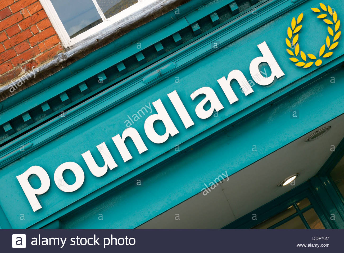 Poundland Sign Logo High Resolution Stock Photography and Images - Alamy