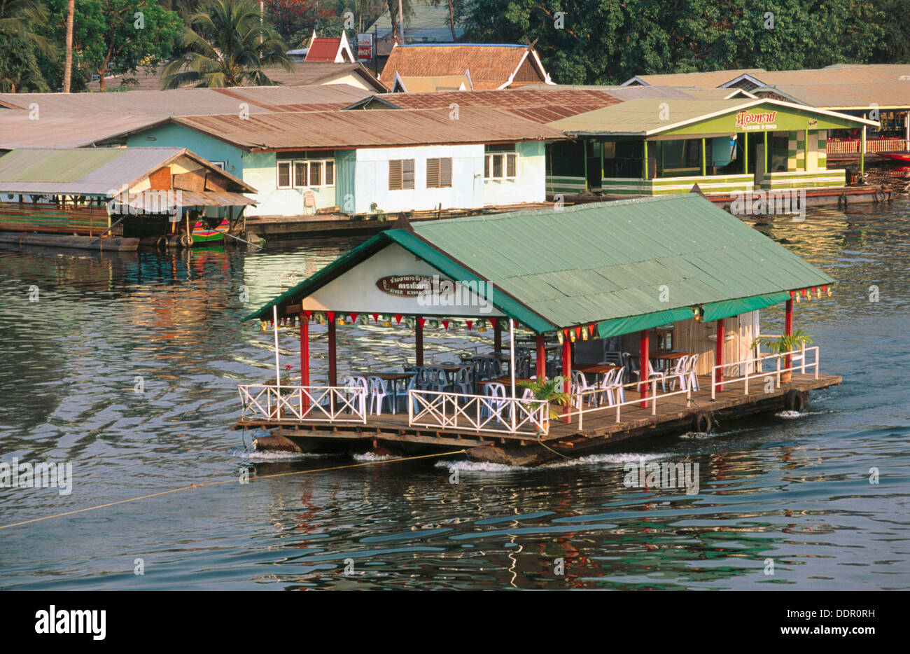 Floating restaurants kanchanaburi hi-res stock photography and images ...