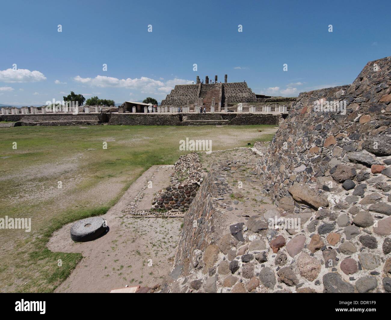 Mexico tula pyramid hi-res stock photography and images - Alamy