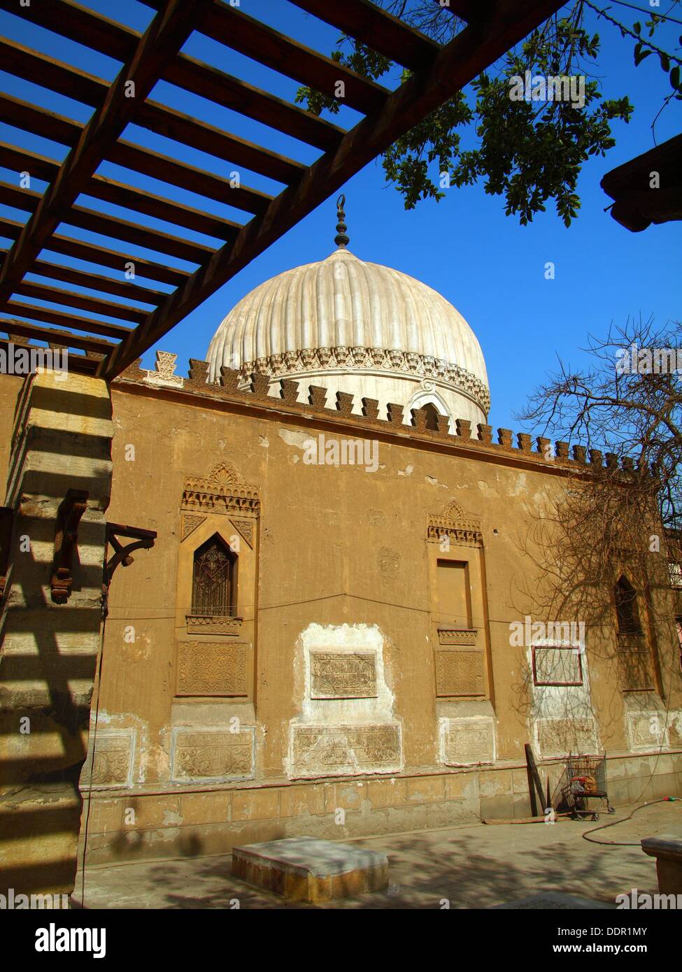 Mamluk Mausoleum. City of Deads. Cairo, Egypt Stock Photo - Alamy