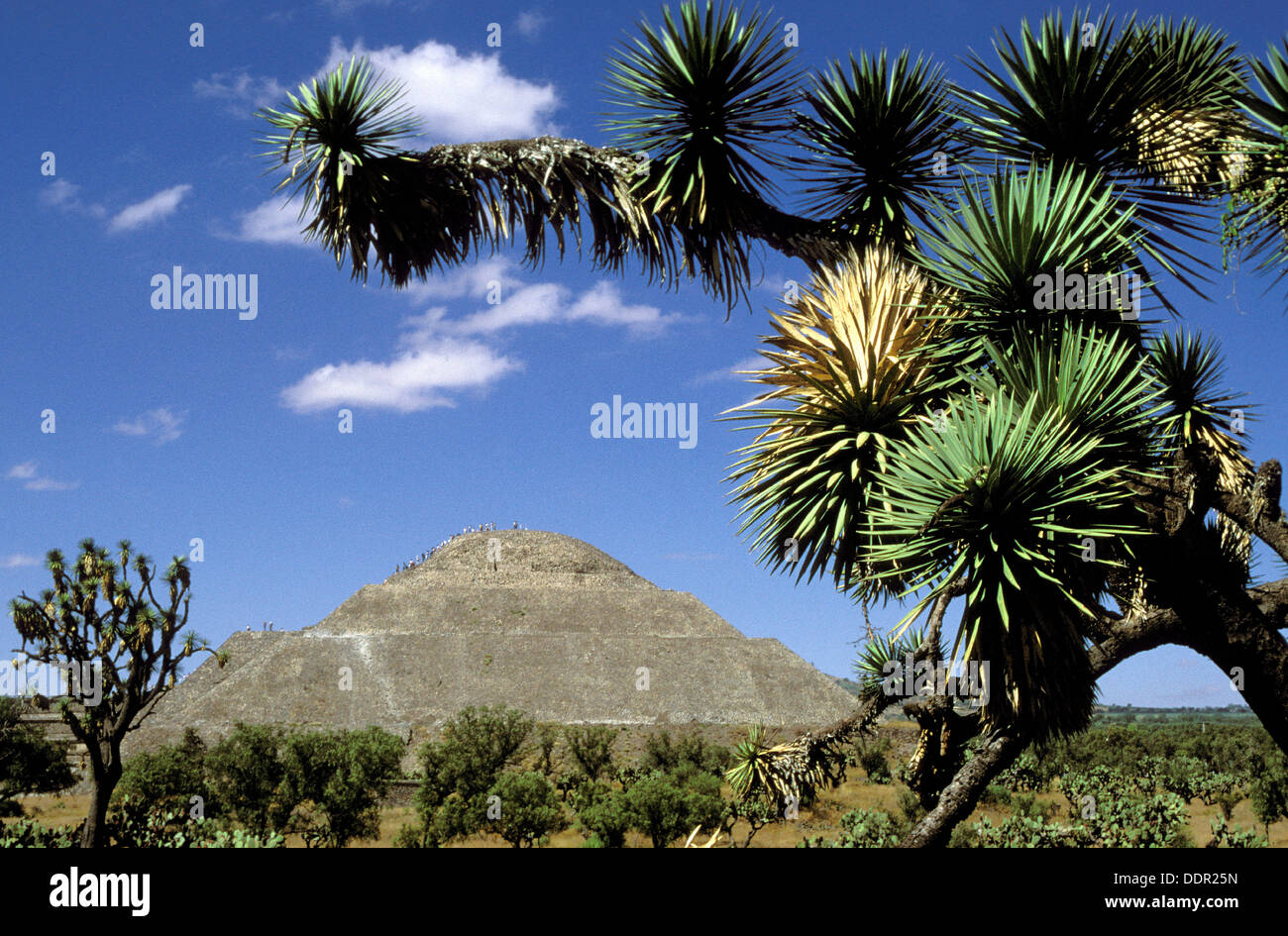 Pyramid of the Moon, ruins of the ancient pre-Aztec city of Teotihuacán ...