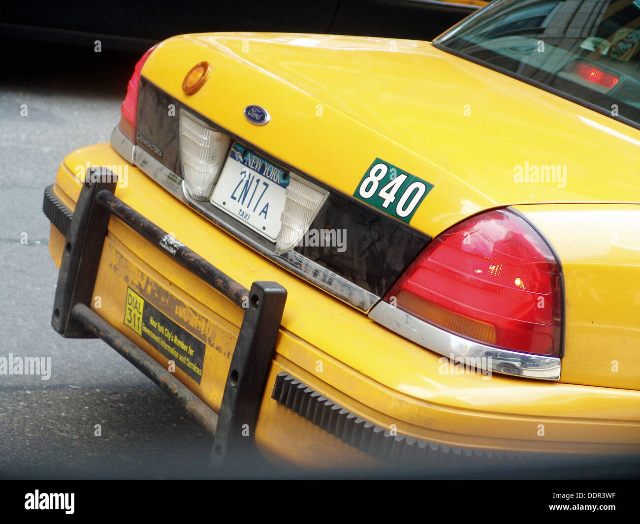 New york taxi license plate hi-res stock photography and images - Alamy