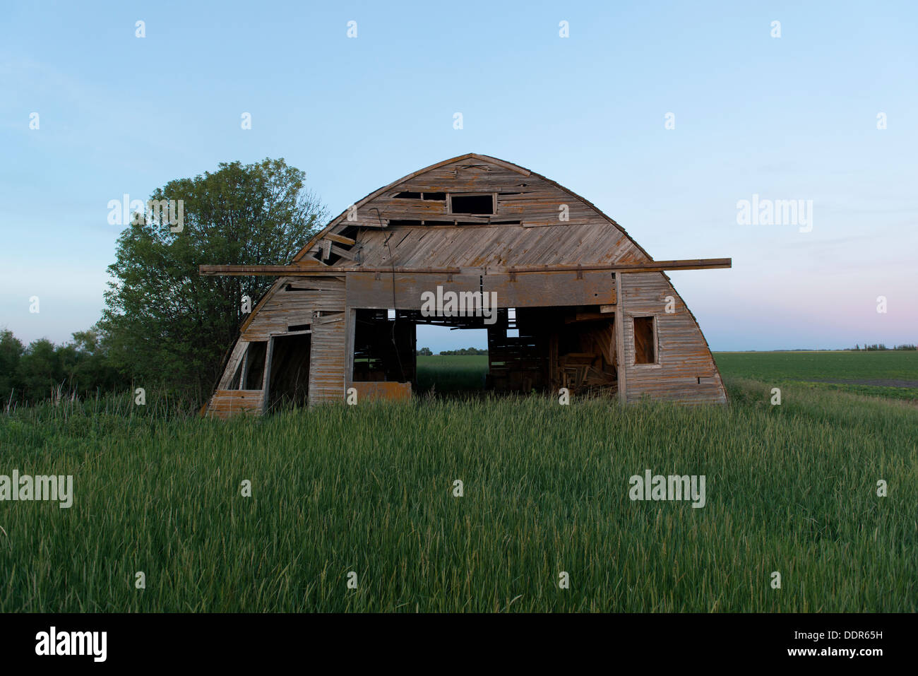Prairie barn scenics hi-res stock photography and images - Alamy