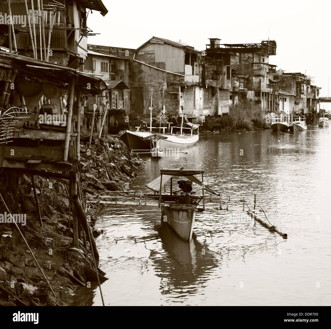 Slum area hi-res stock photography and images - Alamy