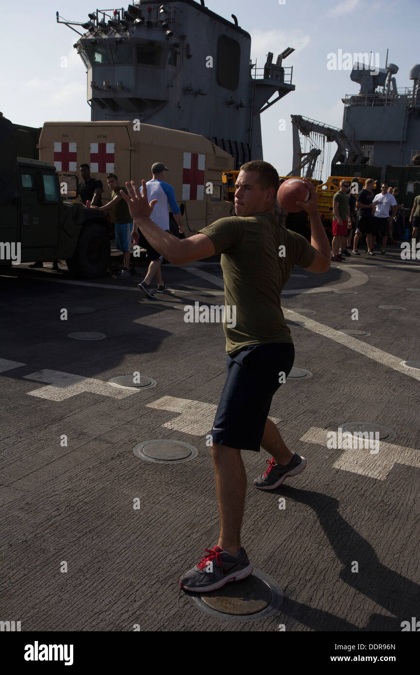 Amphibious assault vehicle crewman hi-res stock photography and images ...