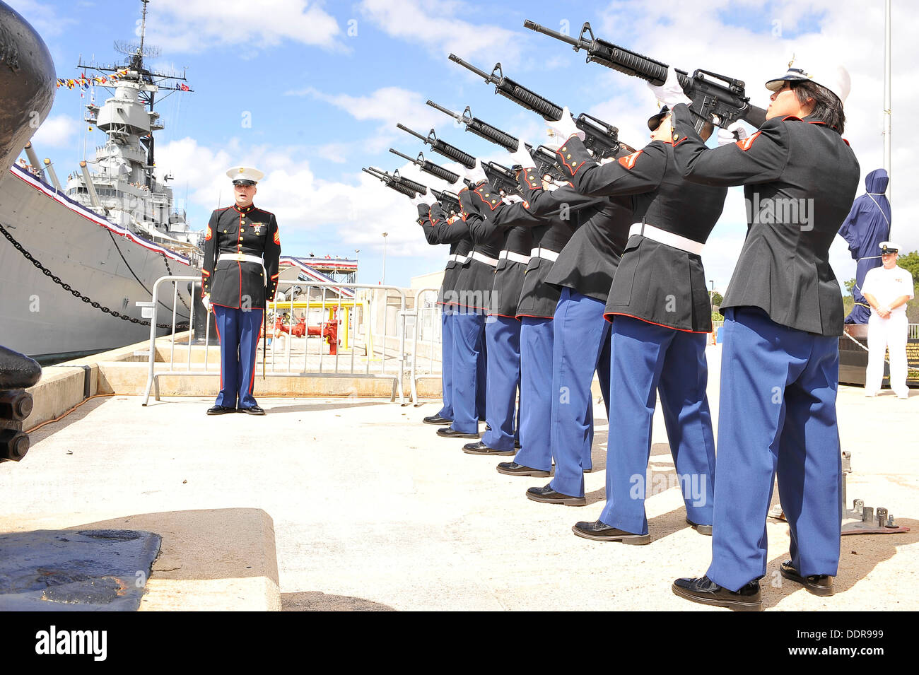 World War II survivors receive recognition at the USS Missouri Memorial ...