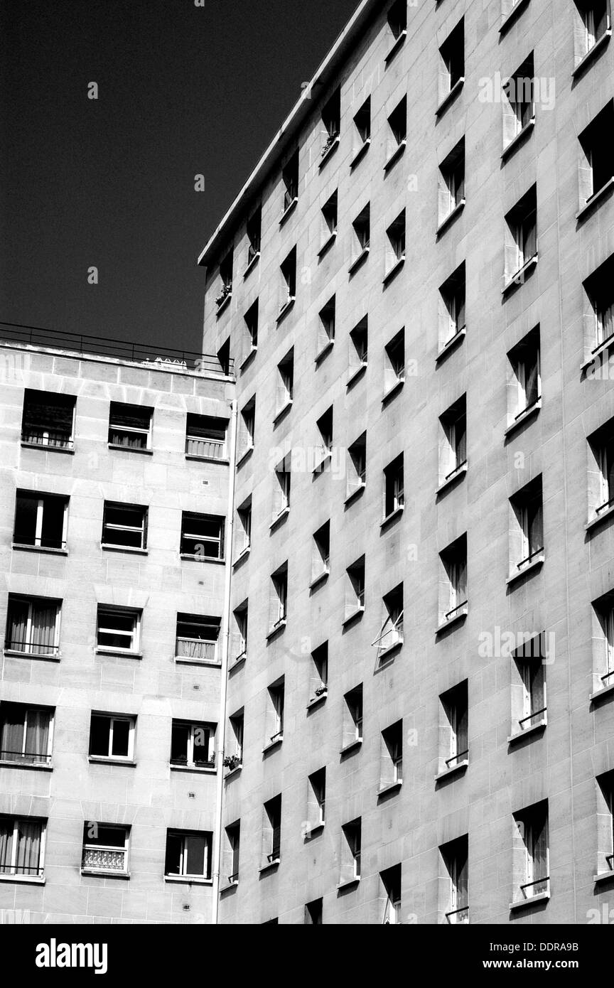 Paris modern architecture detail Black and White Stock Photos & Images ...
