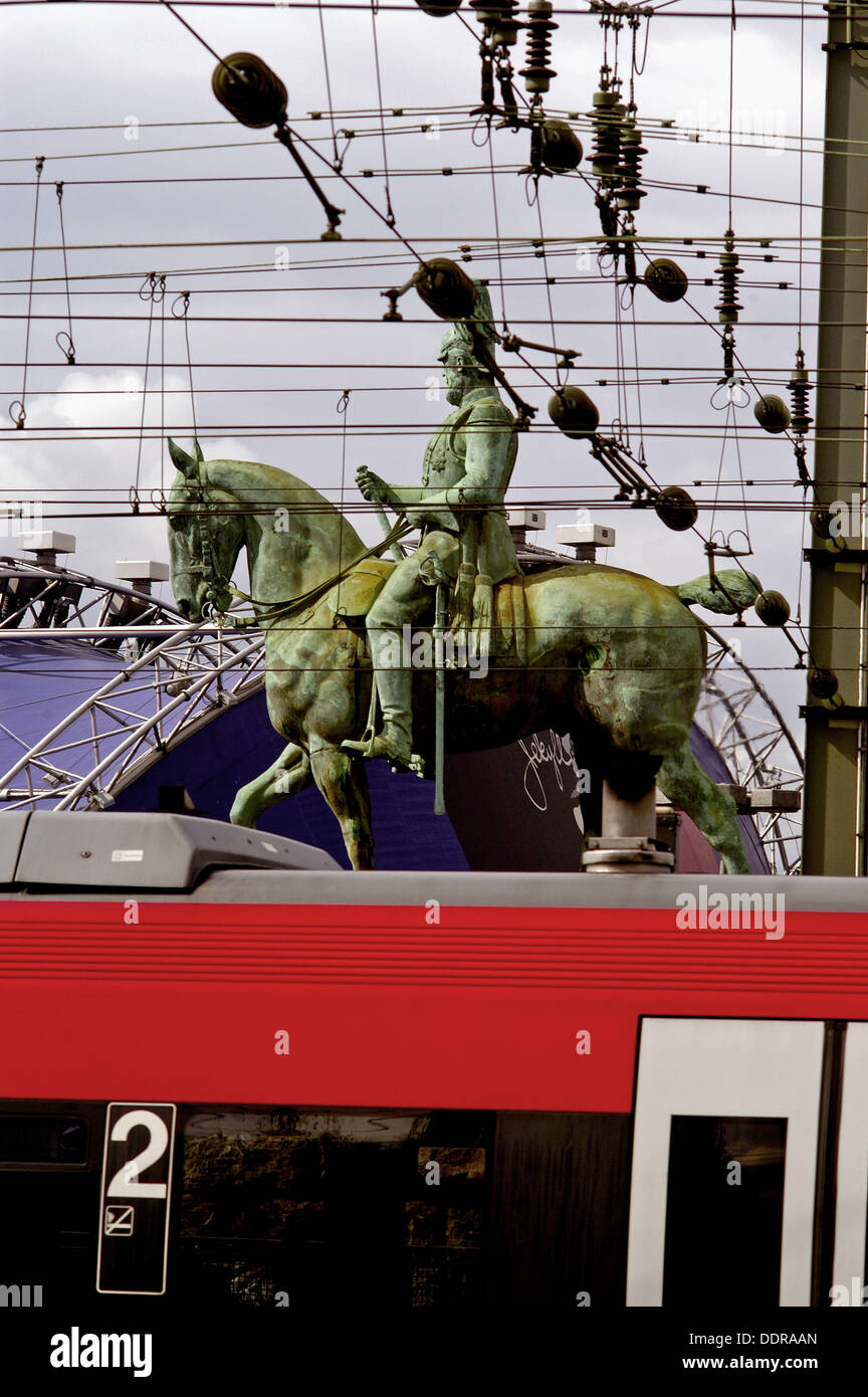 Cologne Cable Car High Resolution Stock Photography and Images - Alamy