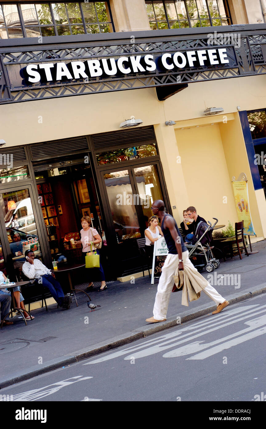 Starbucks coffee terrace hi-res stock photography and images - Alamy