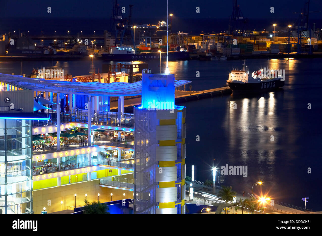 El muelle shopping mall hi-res stock photography and images - Alamy