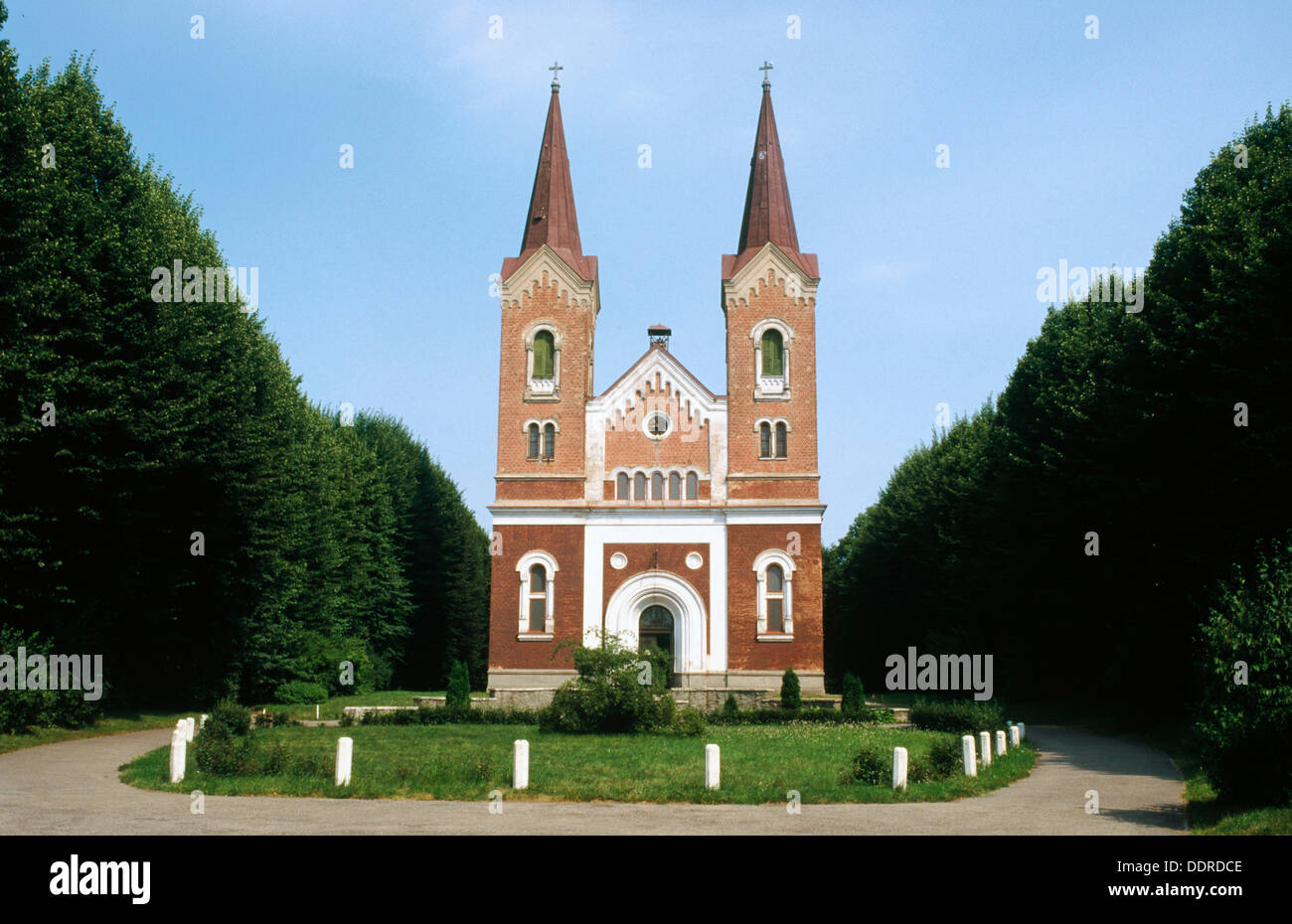 Neoromanesque church hi-res stock photography and images - Alamy