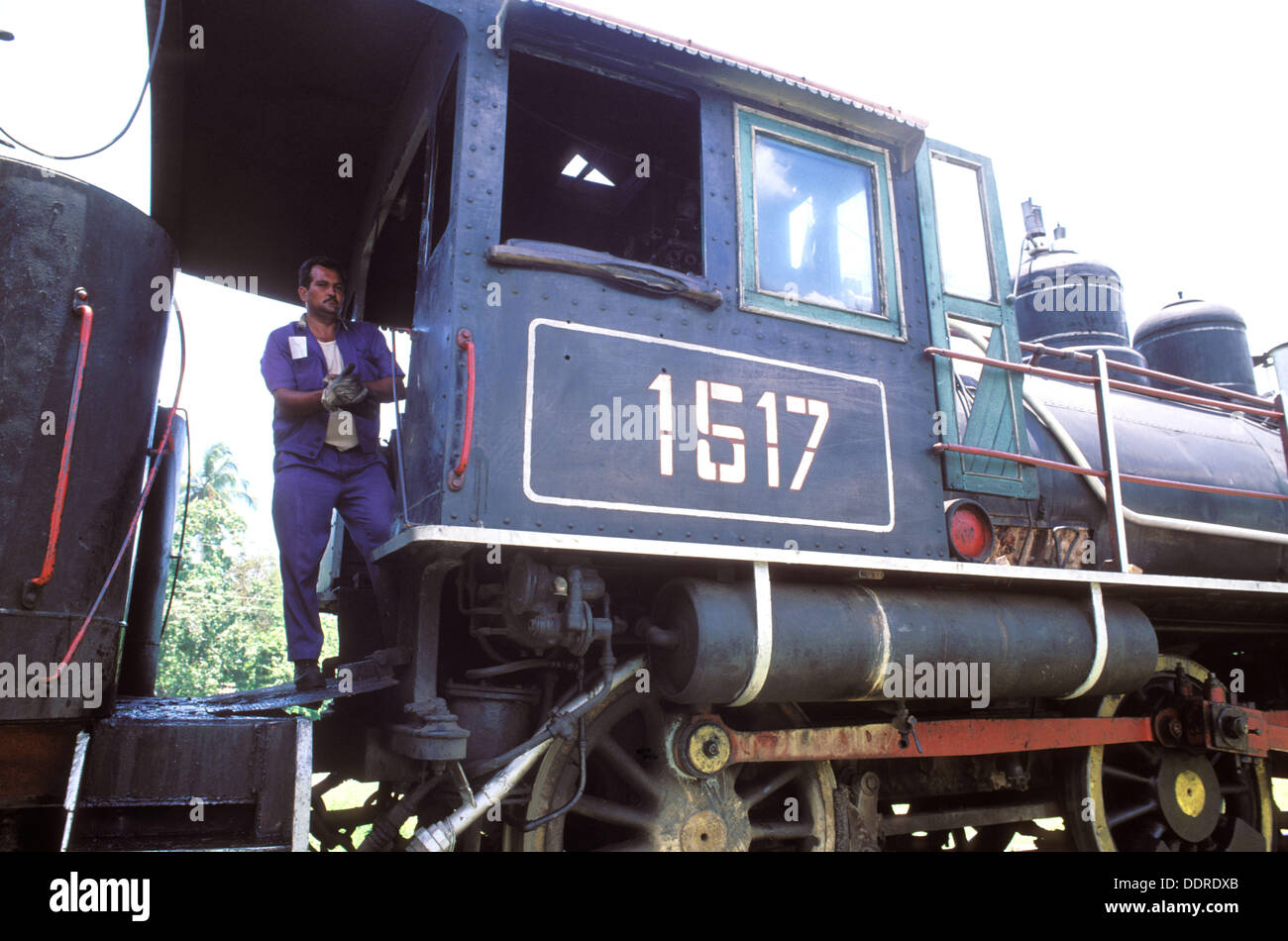 Factory steam engine hi-res stock photography and images - Alamy