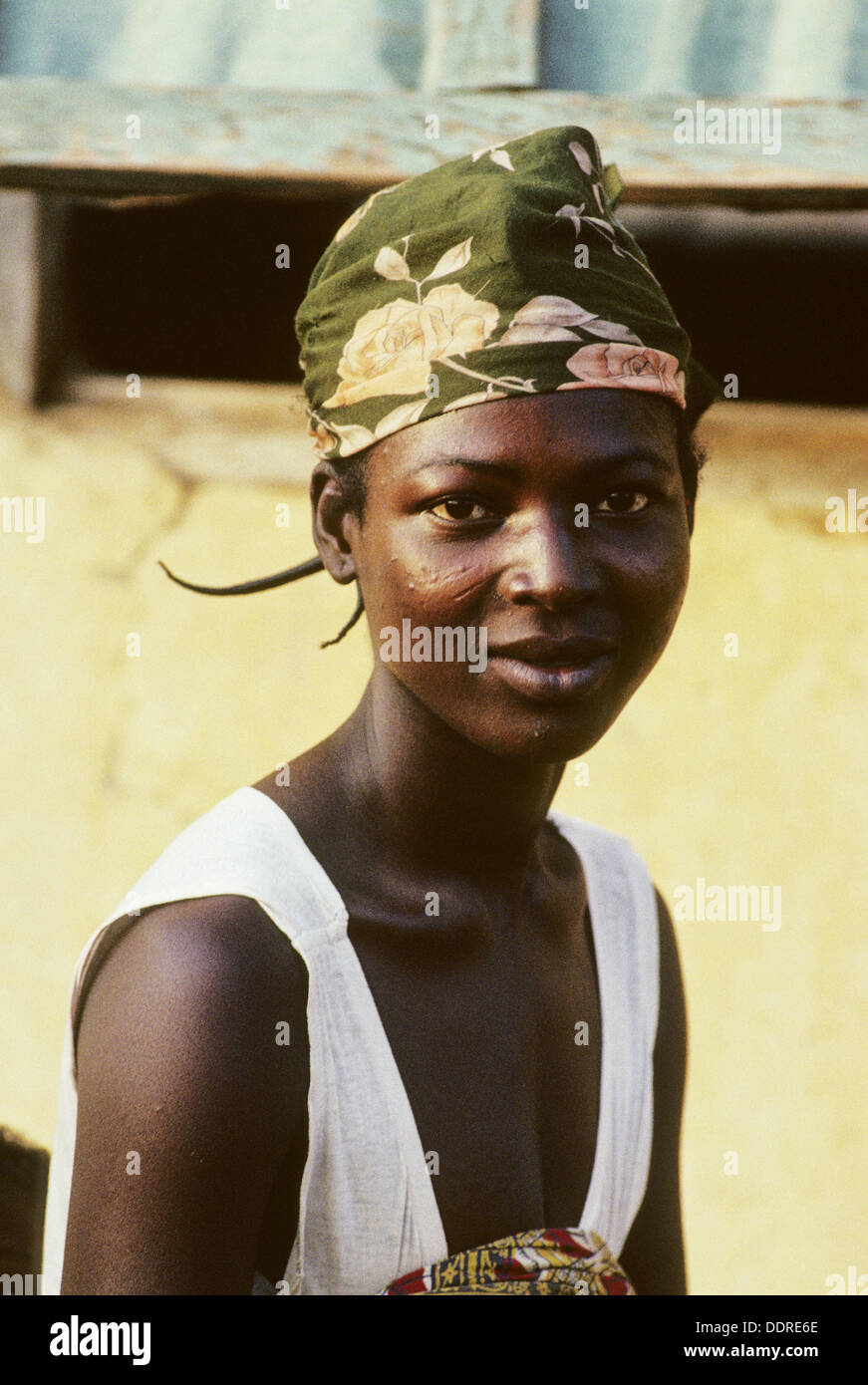 Girl of northern benin hi-res stock photography and images - Alamy