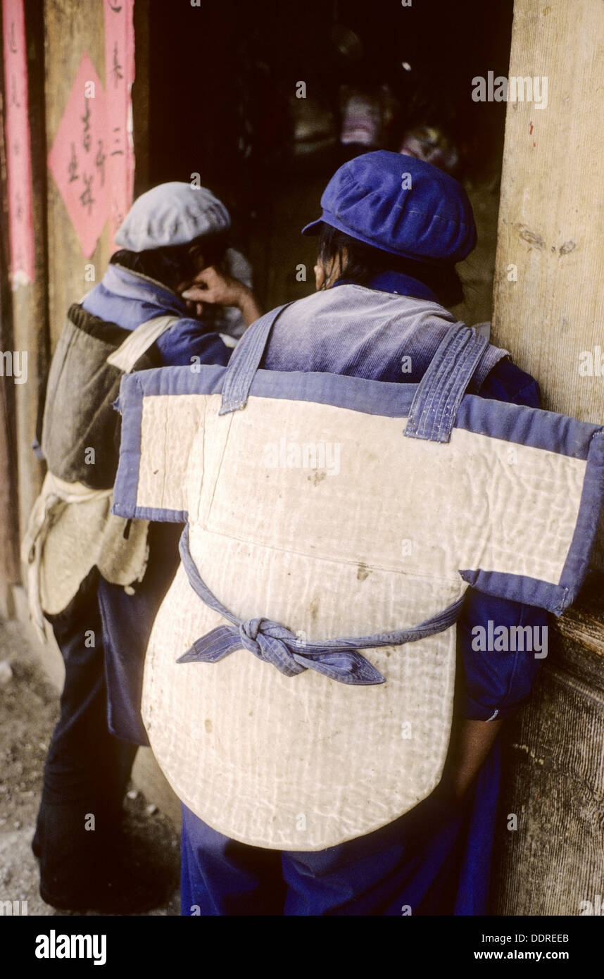 Back shu hi-res stock photography and images - Alamy