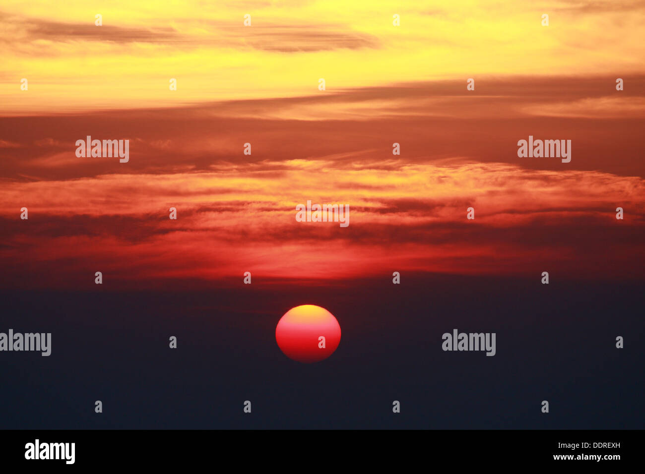 Sun during beautiful red hi-res stock photography and images - Alamy