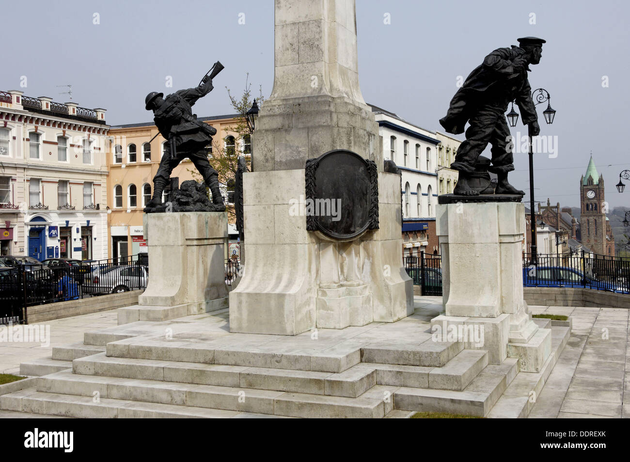 War diamond hi-res stock photography and images - Alamy