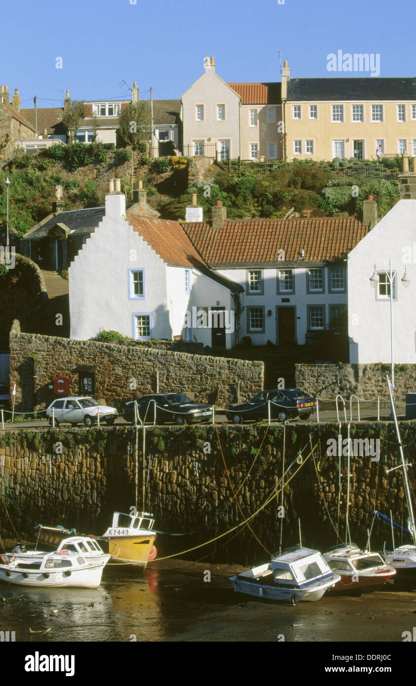 Crail fishing port hi-res stock photography and images - Alamy