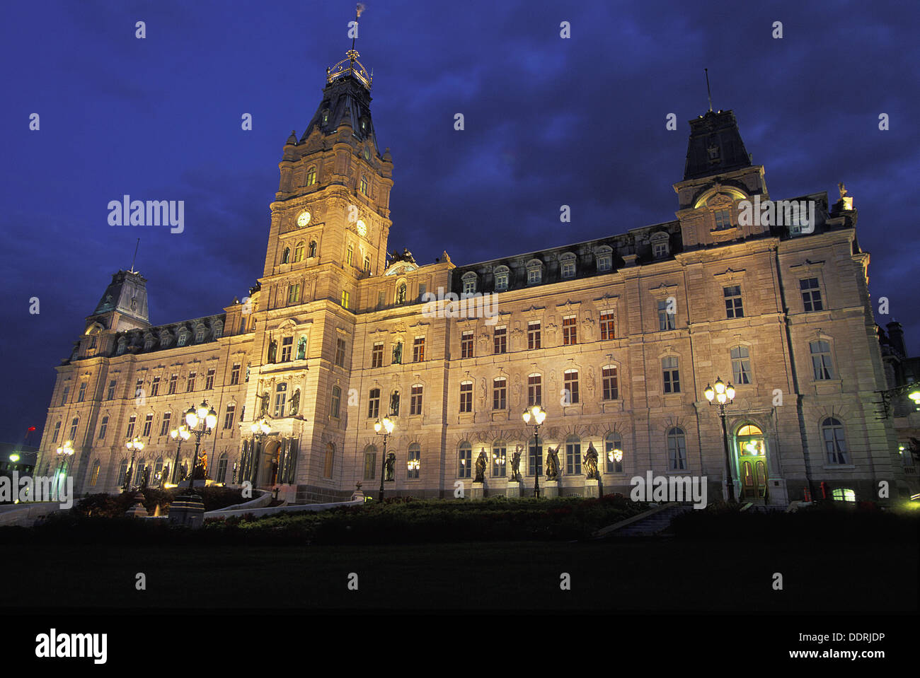 City of canada hi-res stock photography and images - Alamy
