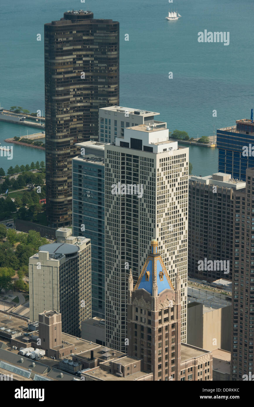 Aerial vertical view chicago city hi-res stock photography and images ...
