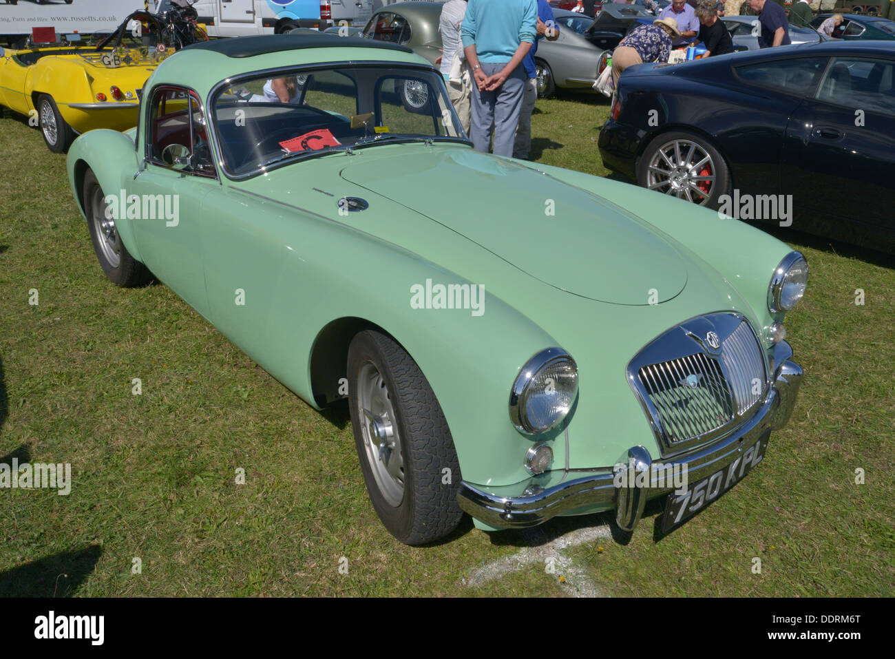 Mg wire wheels hi-res stock photography and images - Alamy