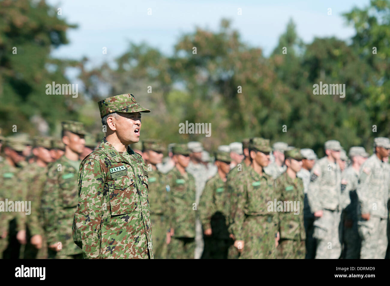 U.S. soldiers from the 5th Battalion, 20th Infantry Regiment, 3rd ...