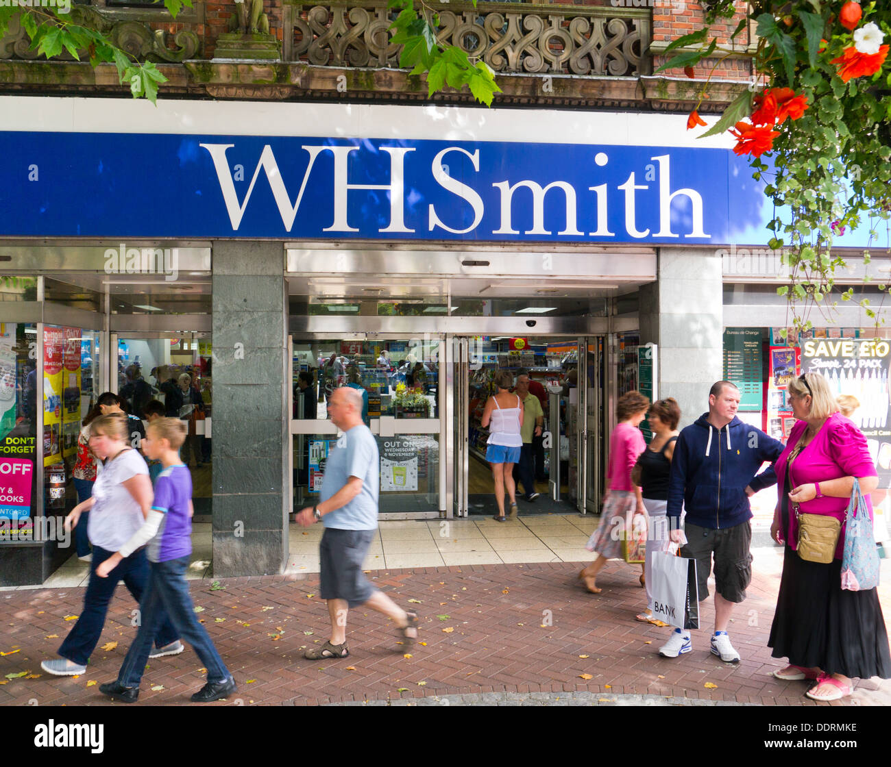 Whsmith hi-res stock photography and images - Alamy
