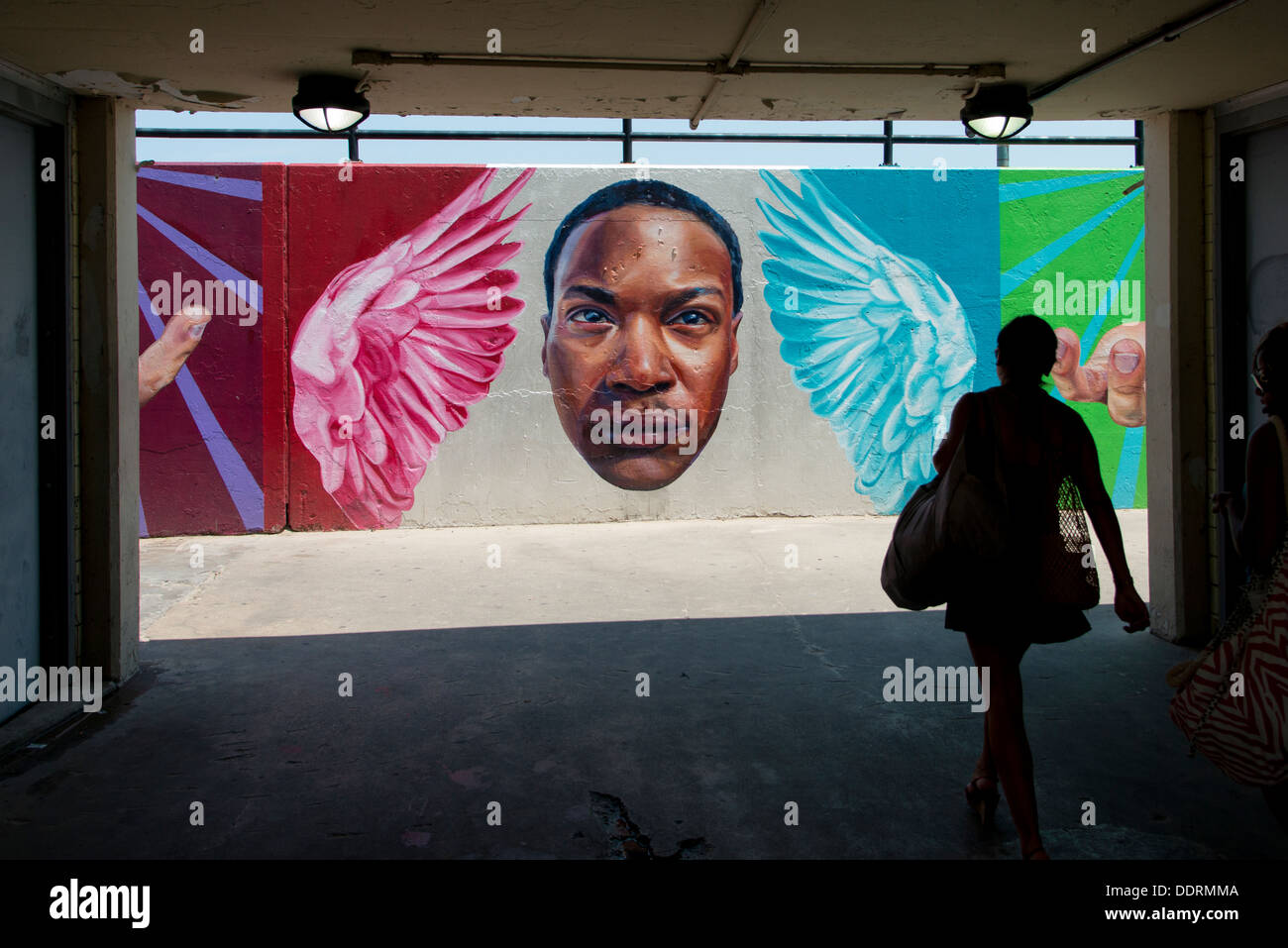 Chicago underpass hi-res stock photography and images - Alamy