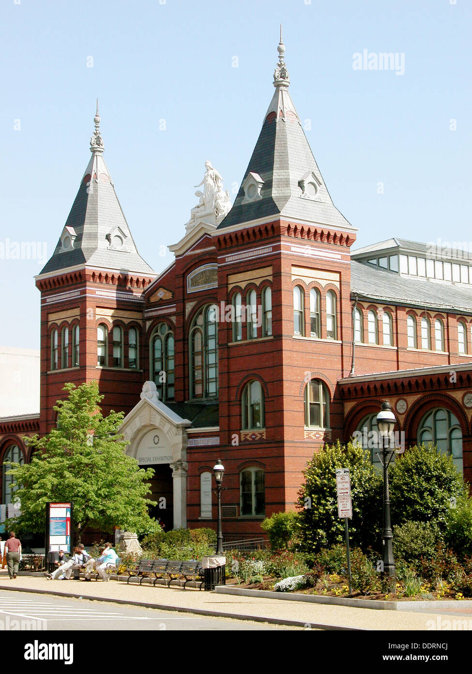 Both smithsonian hi-res stock photography and images - Alamy