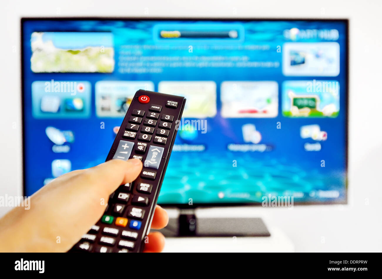 Widescreen white background hi-res stock photography and images - Alamy