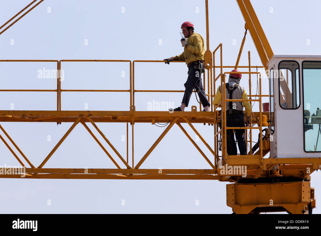 Horizontal crane hi-res stock photography and images - Alamy