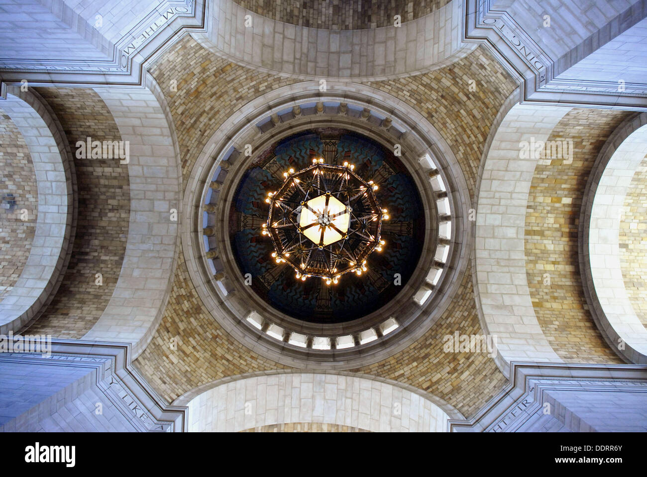 The dome inside the State Capitol Building, Lincoln, Nebraska, USA ...