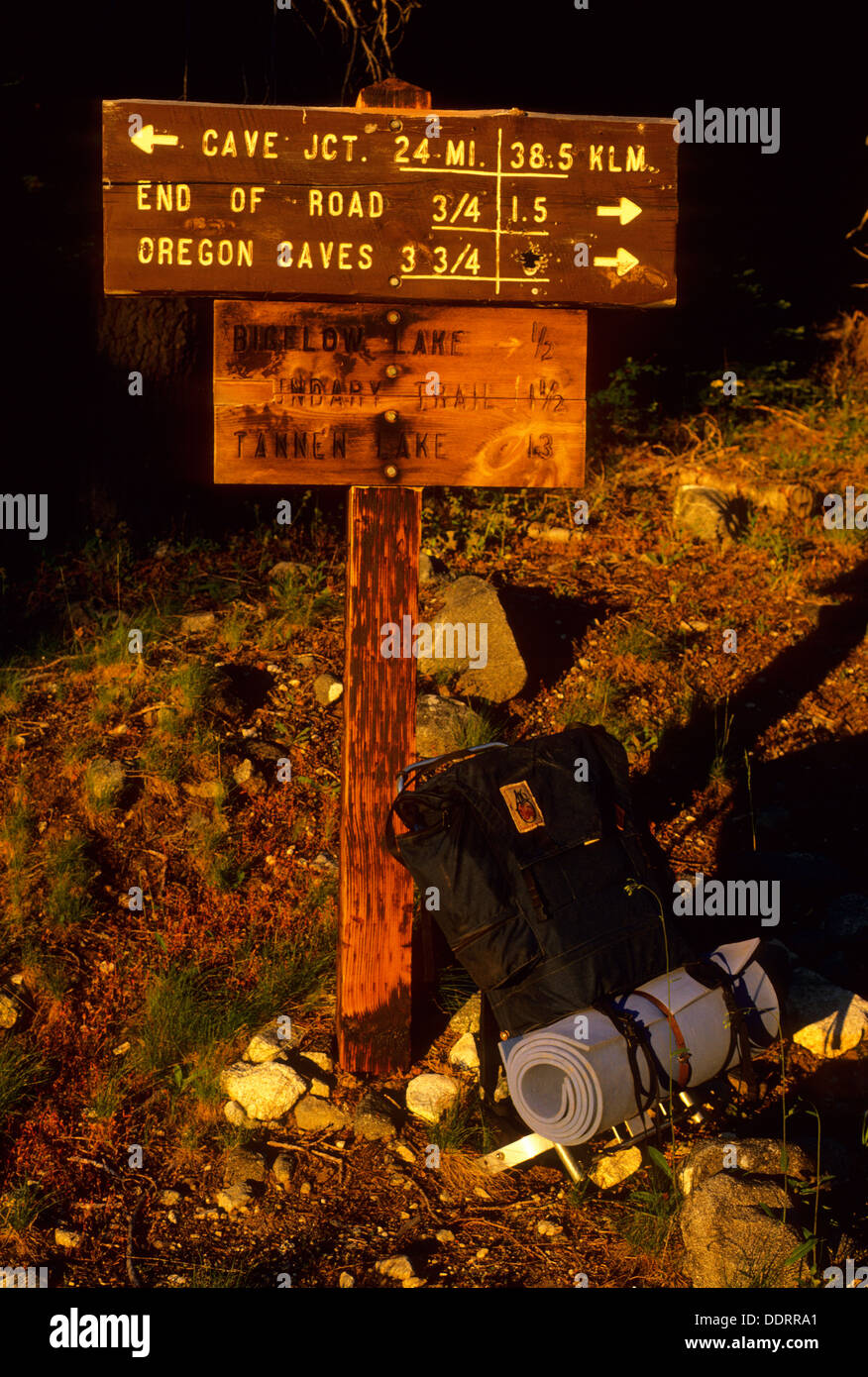 Trail sign on Boundary Trail, Oregon Caves National Monument, Siskiyou ...