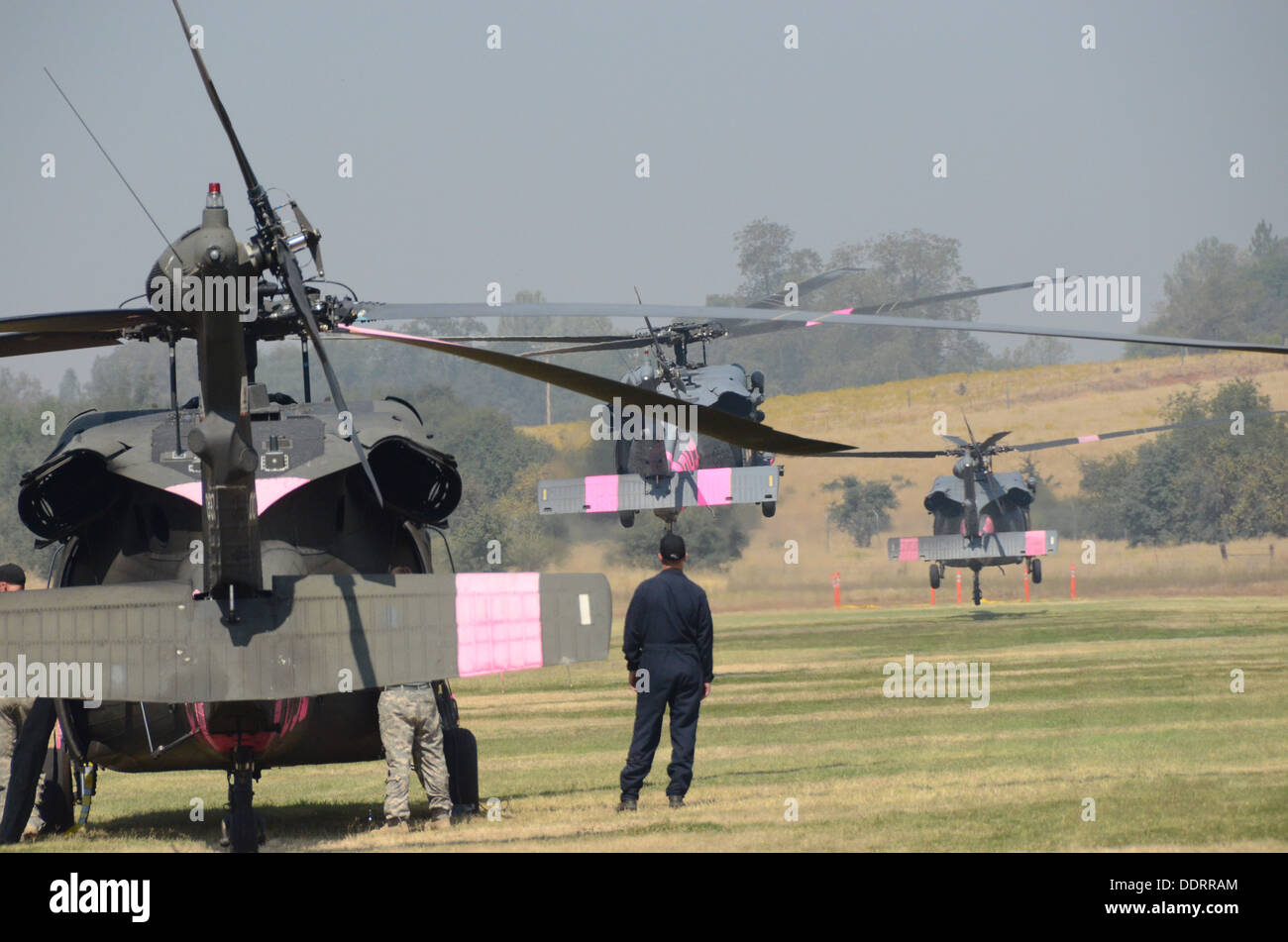 U.S. Army helicopter pilots assigned to the 1st Battalion, 140th ...