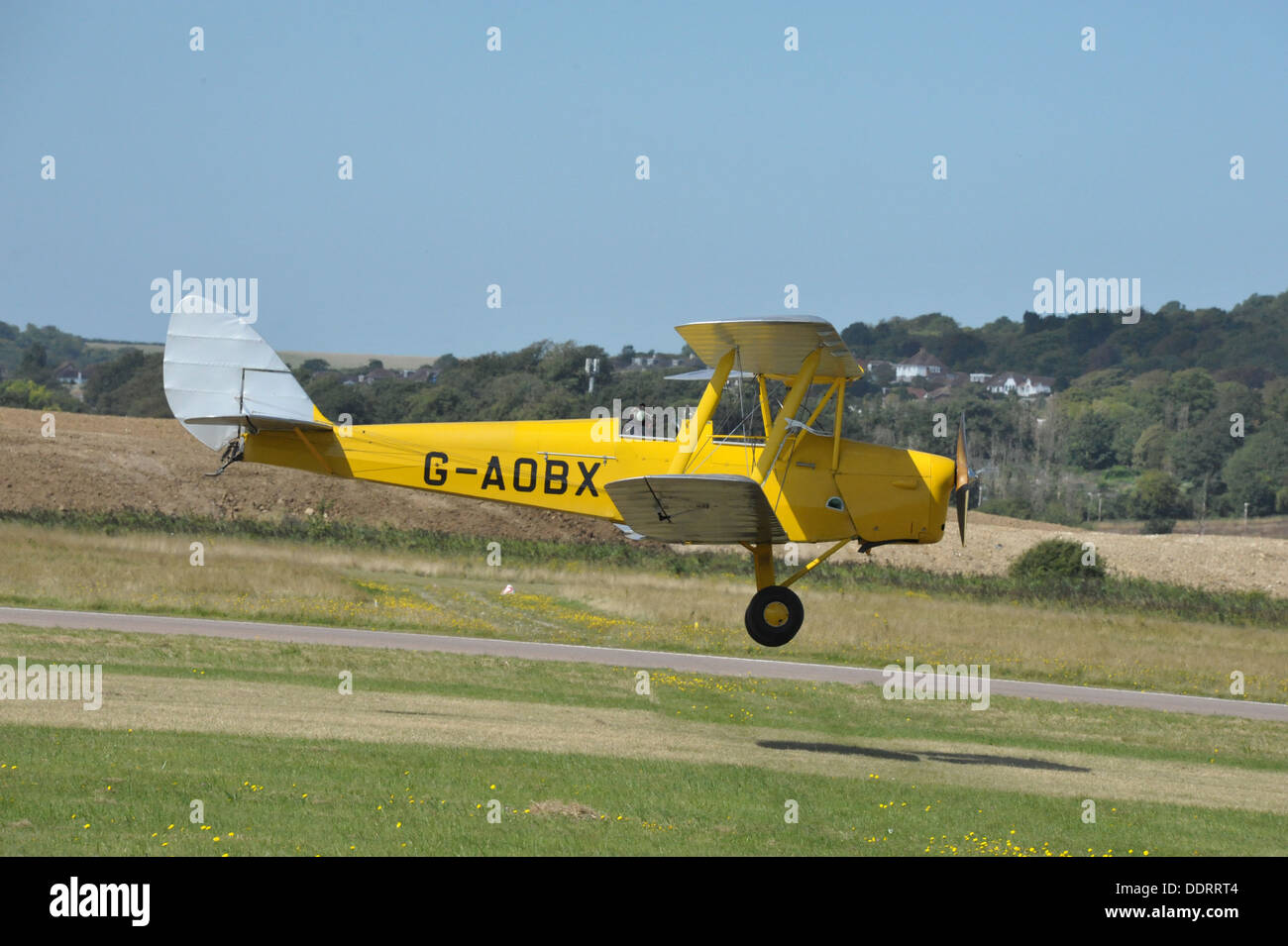 De havilland tiger moth bi plane hi-res stock photography and images ...