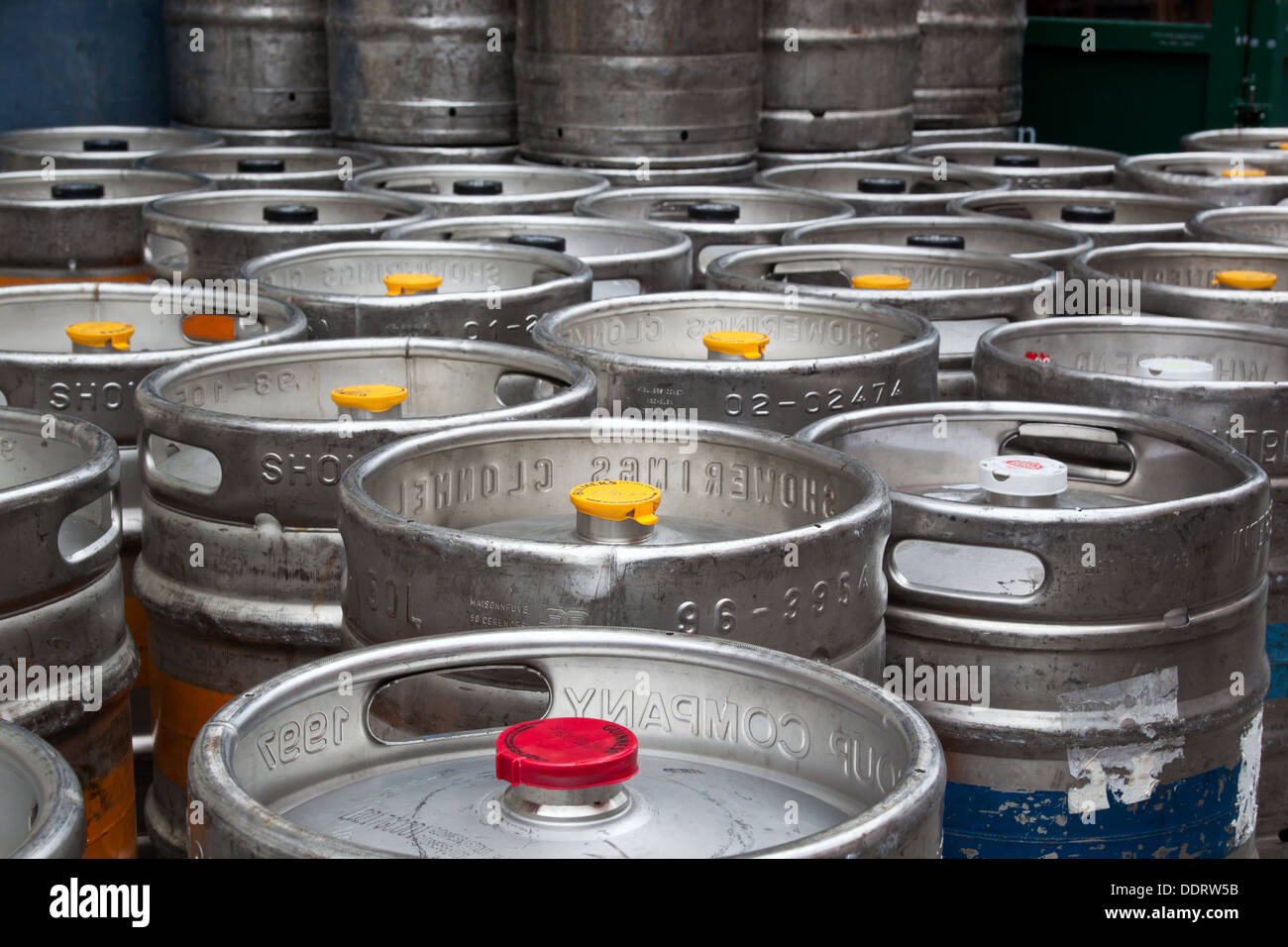 Lined up materials hi-res stock photography and images - Alamy