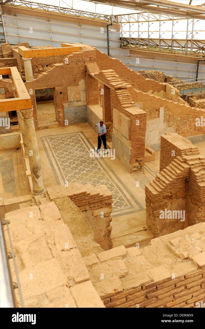 Turkey ephesus historic terrace houses hi-res stock photography and ...