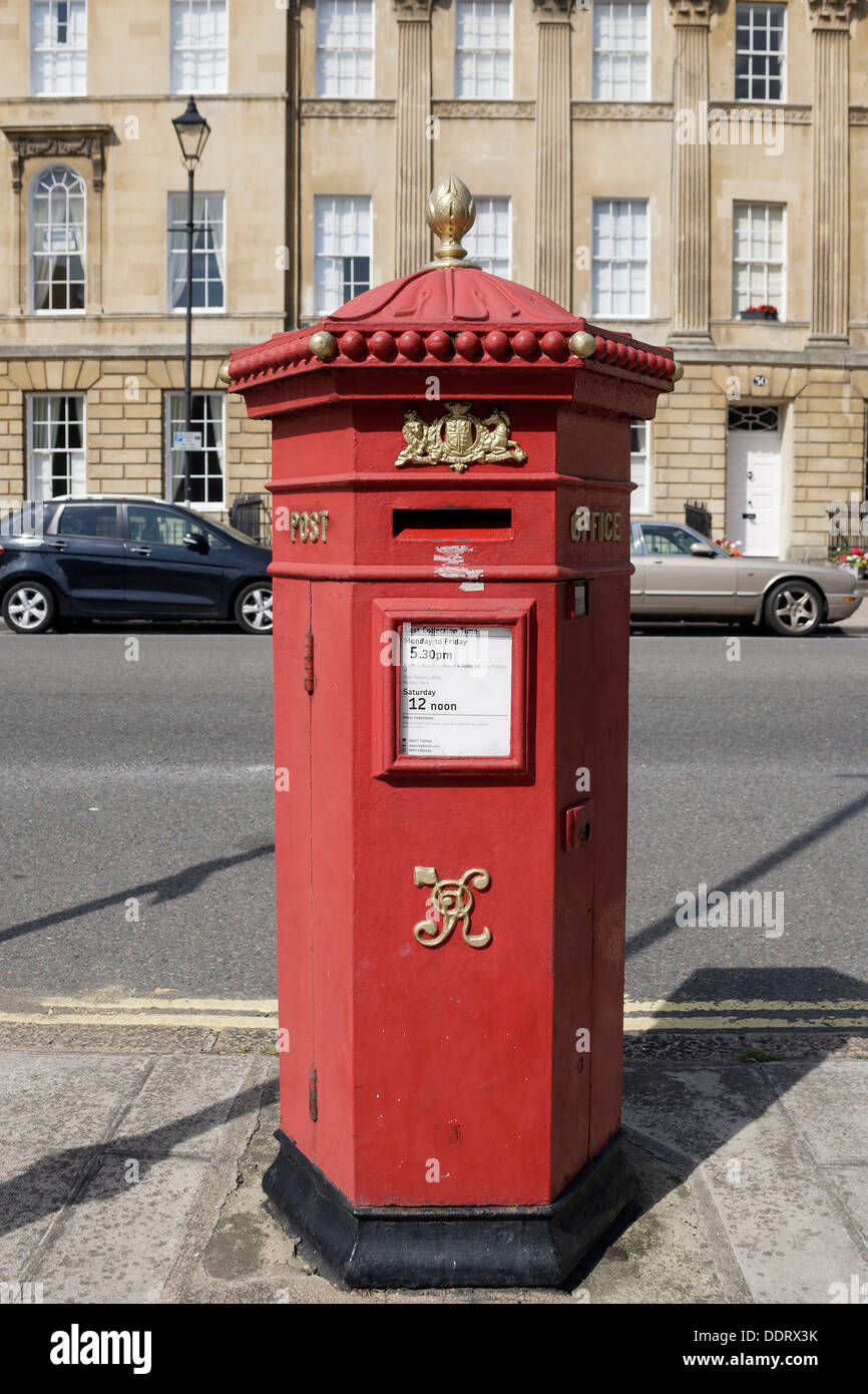 Box for posting hi-res stock photography and images - Alamy