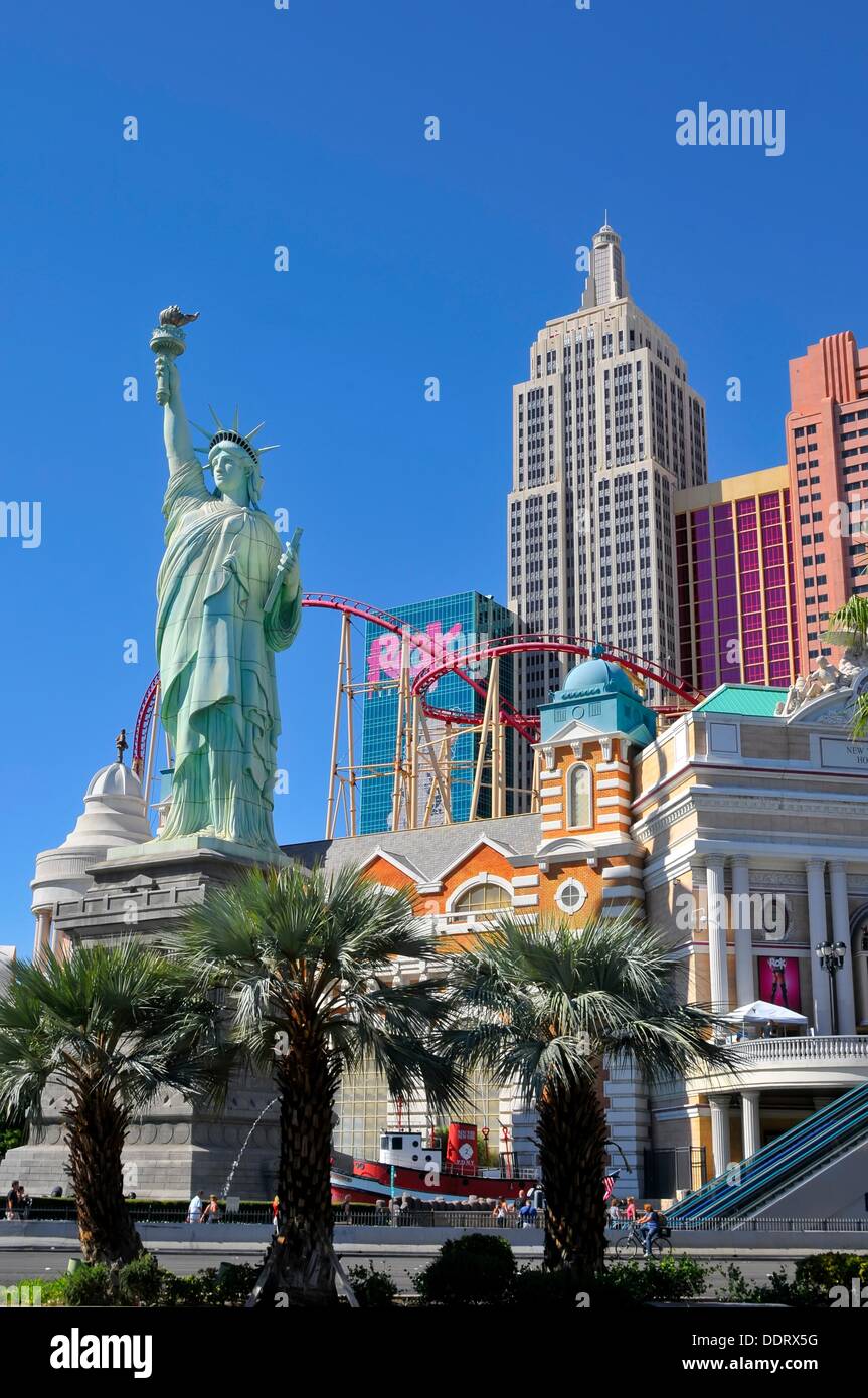 Fake skyline hi-res stock photography and images - Alamy