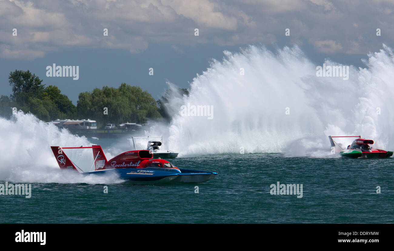 Detroit, Michigan - Gold Cup hydroplane racing on the Detroit River ...