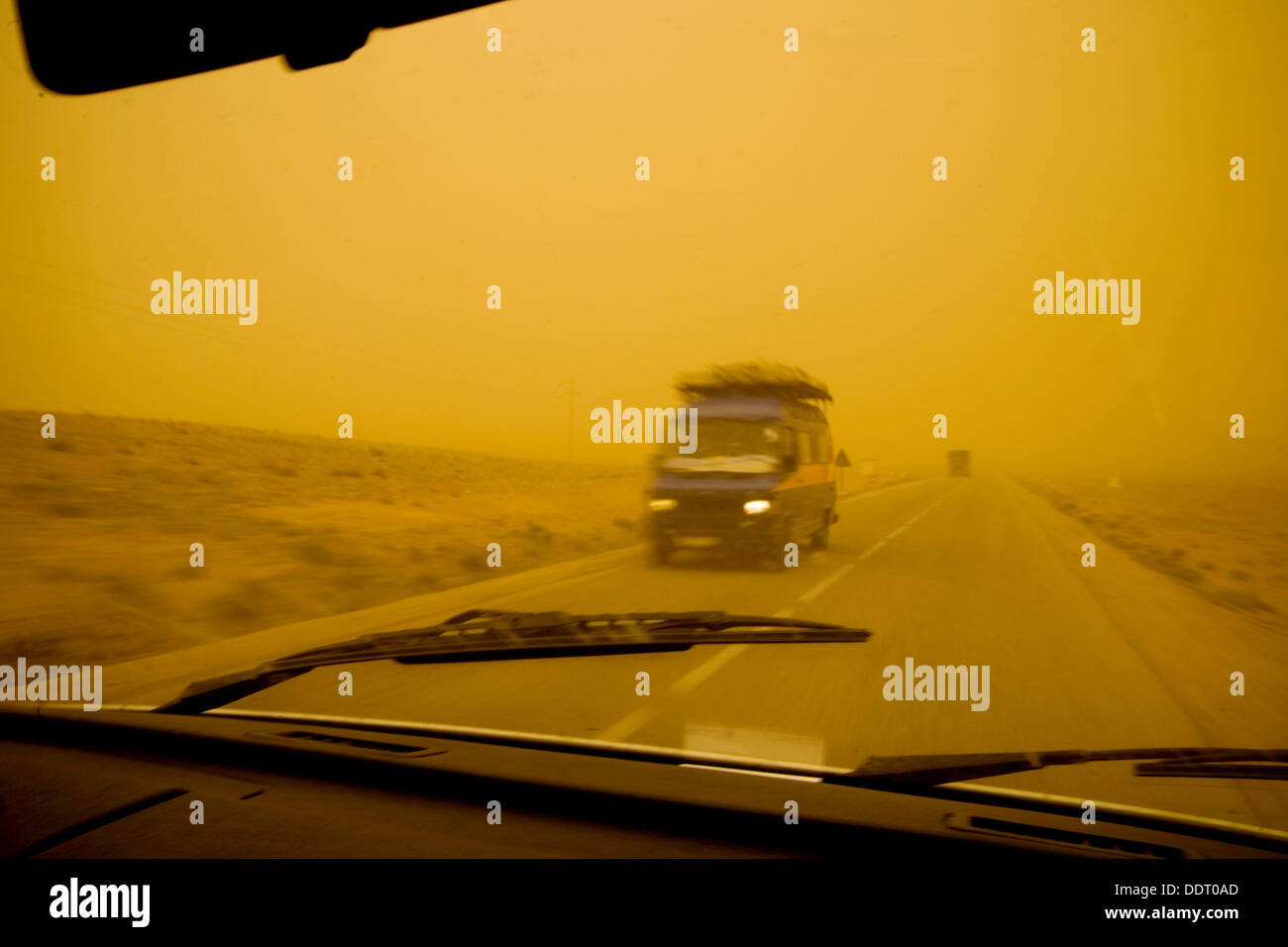 Desert sand storm africa hi-res stock photography and images - Alamy