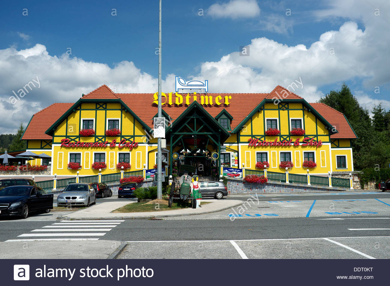 Oldtimer Restaurant High Resolution Stock Photography and Images - Alamy