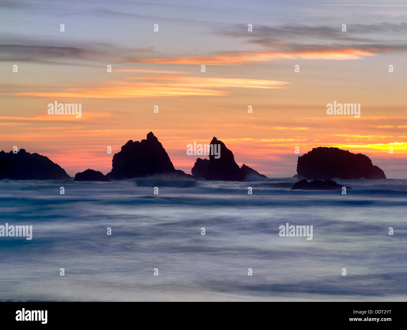 Sunset and rocks. Bandon, Oregon Stock Photo - Alamy