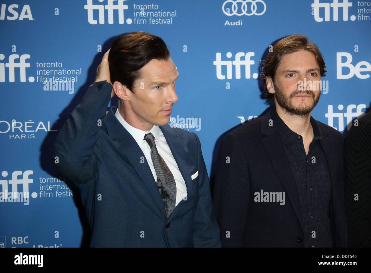Toronto, Canada. 06th Sep, 2013. Actors Benedict Cumberbatch (l) and ...