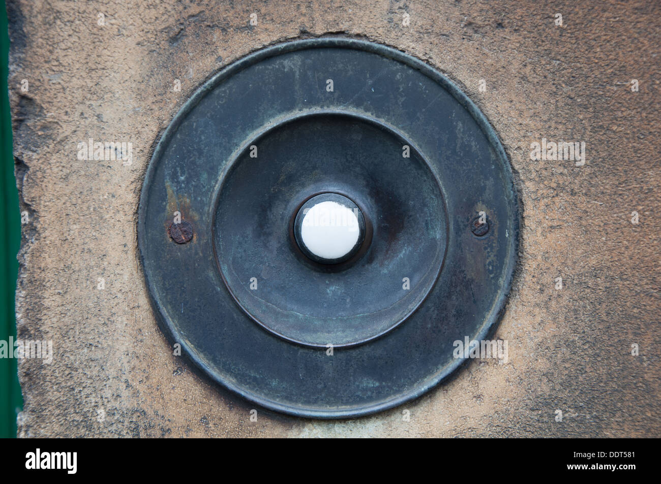 Old fashioned door bell hi-res stock photography and images - Alamy