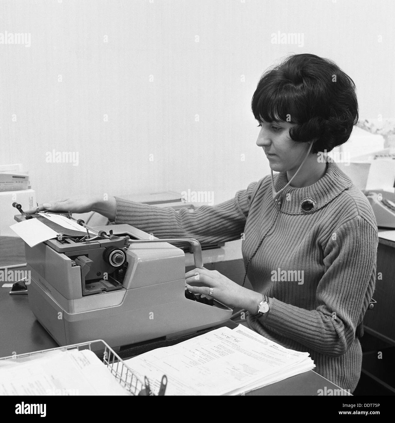 Typist Black and White Stock Photos & Images - Alamy