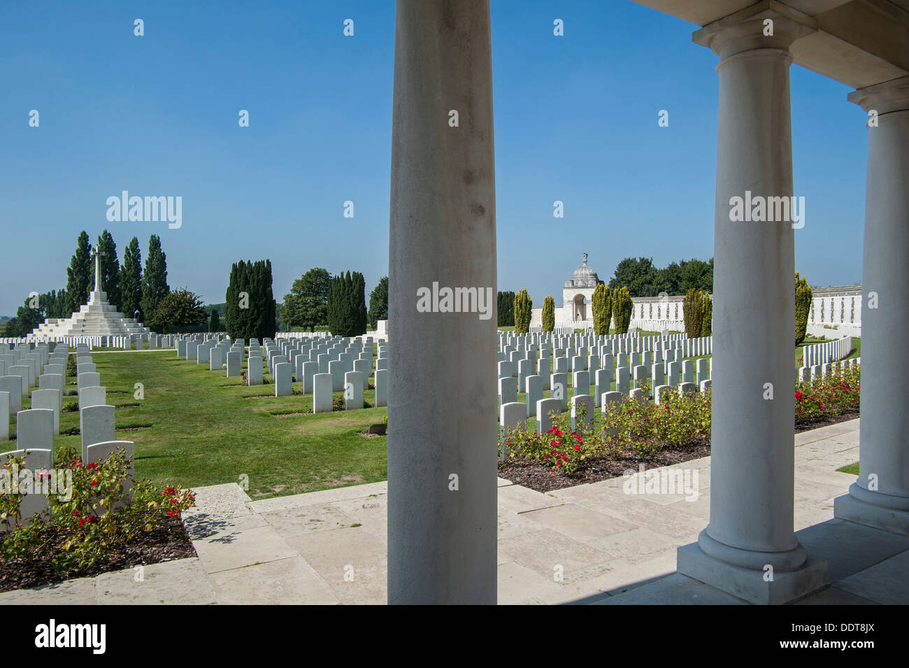 British soldiers ww1 graves hi-res stock photography and images - Alamy