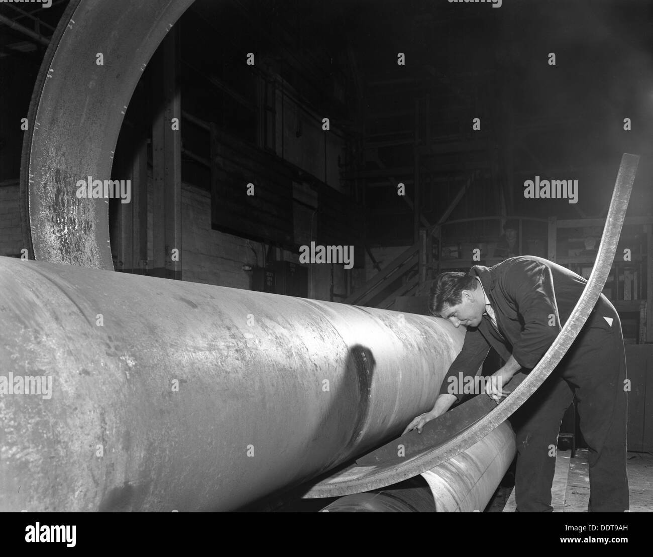 Steel workers sheffield Black and White Stock Photos & Images - Alamy