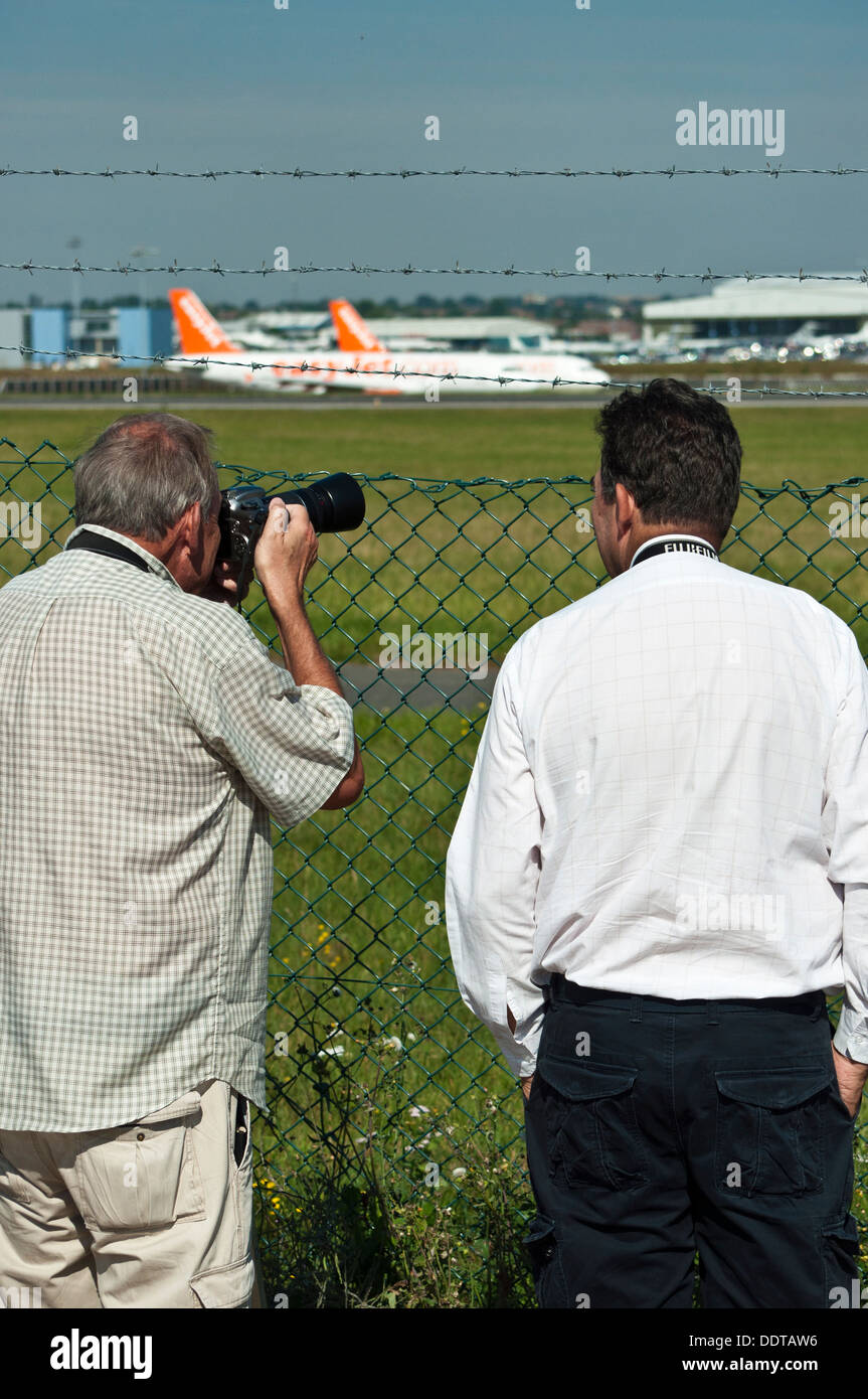 Plane Spotters High Resolution Stock Photography and Images - Alamy