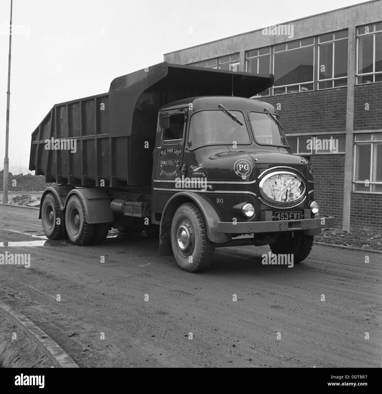 Erf truck lorry hi-res stock photography and images - Alamy
